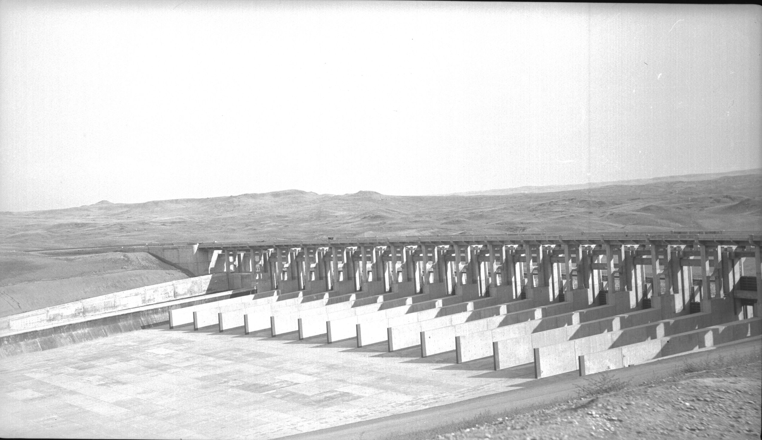 Fort Peck Dam without water flowing